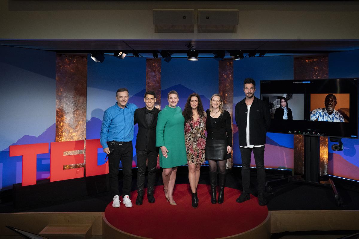 Why Helping People Makes You Happy, a TED Talk from Asha Curran ...